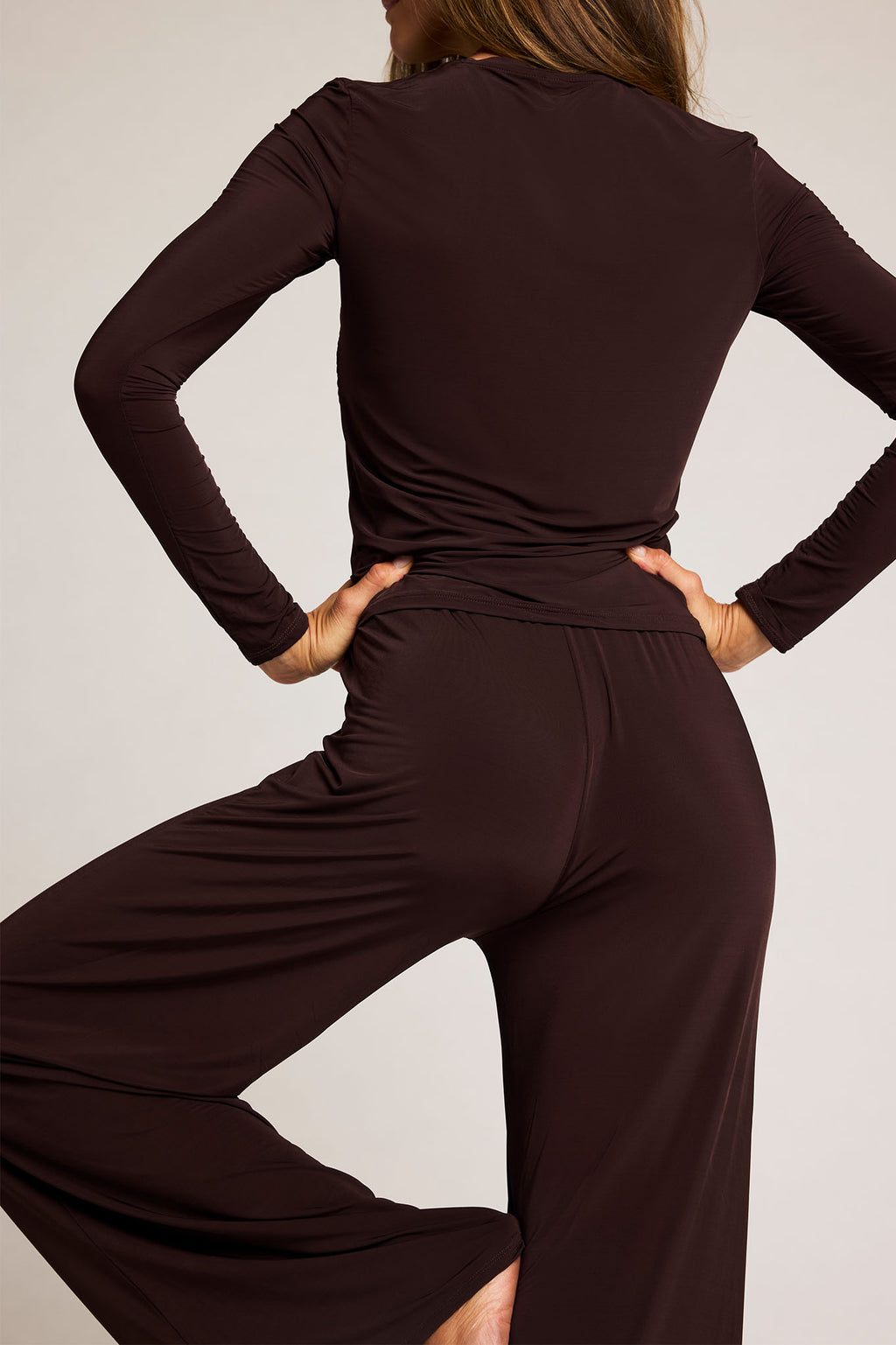 Slink Pant in Espresso – Negative